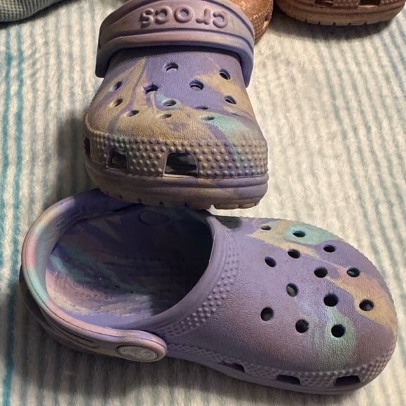 CROCS | Shoes | Crocs Kids Purple And Blue Swirl Slippers | Poshmark